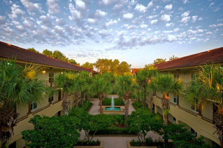 Our 5 Favorite Walt Disney World “Good Neighbor Hotels” | How To Disney