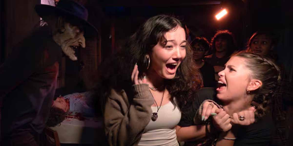 A Coward’s Guide to Conquering Universal Halloween Horror Nights